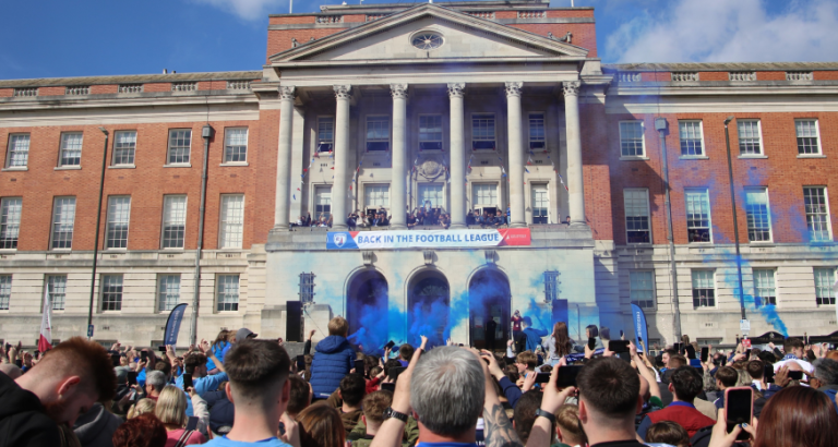 Around 7,000 fans gather at Town Hall to celebrate Chesterfield FC's ...