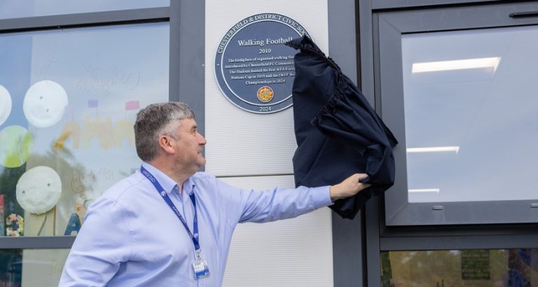 Blue plaque unveiled to mark Chesterfield as the home of walking ...